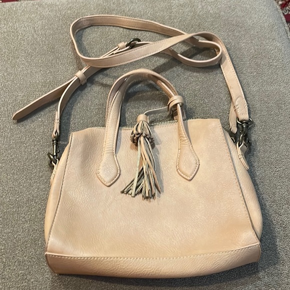 Universal Thread | Bags | Universal Thread Cross Body Shoulder Bag ...